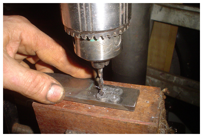 Knifemaking - Making a Motorcycle Chain San Mai Damascus Knife ...